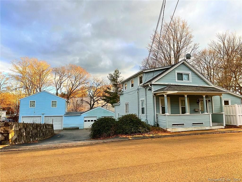 60 Maple St, Norwich, CT 06360 | Zillow