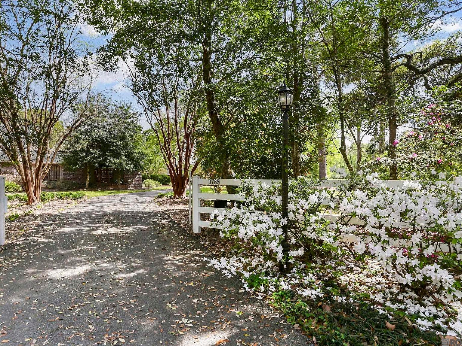 9765 Barringer Foreman Rd, Baton Rouge, LA 70809 | MLS #2025006063 | Zillow