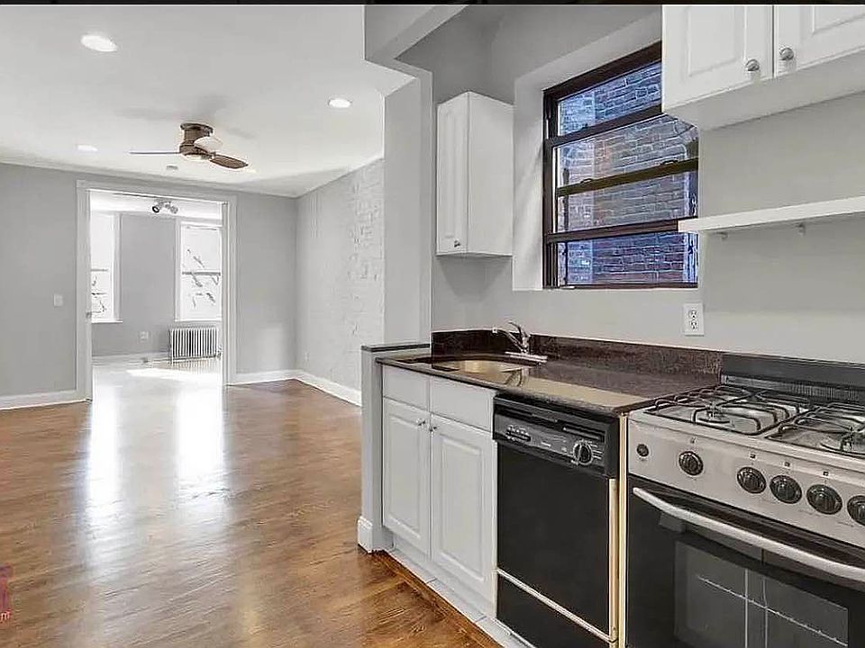 52 Barrow St APT 3B, New York, NY 10014 | Zillow