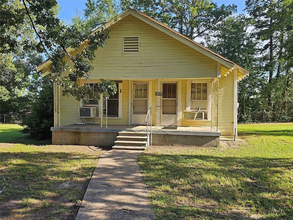 200 Stoner St, Linden, TX 75563 | MLS #20381287 | Zillow