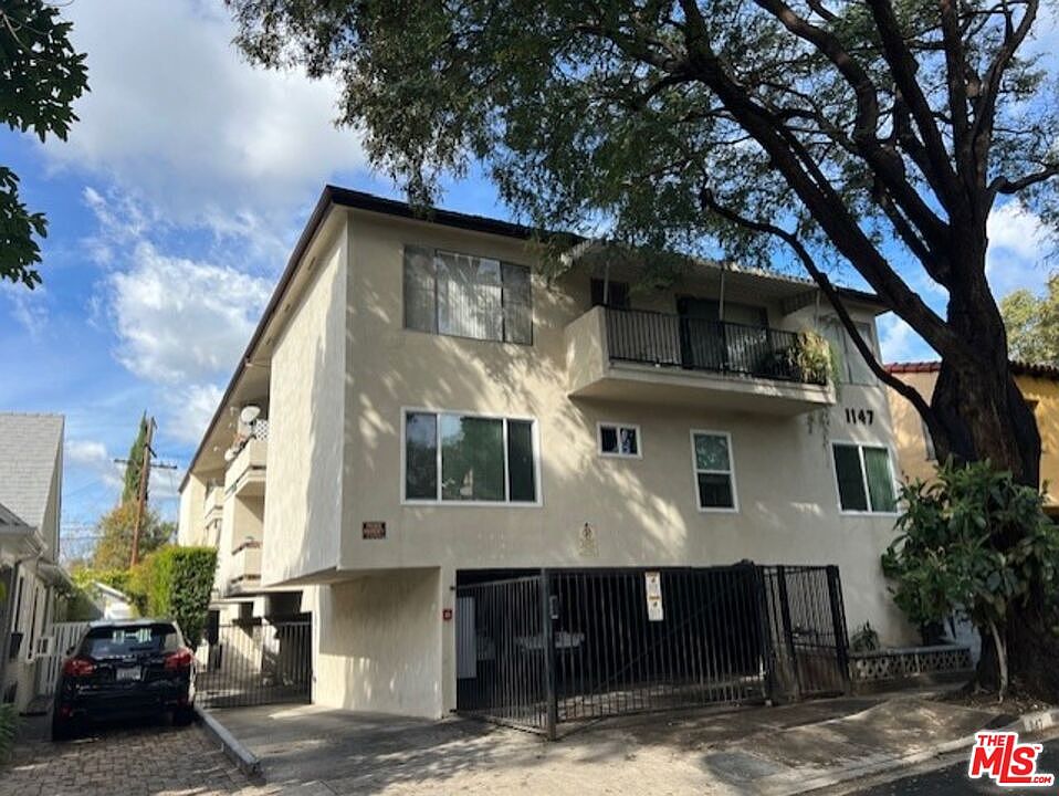 1147 N Vista St, Los Angeles, CA 90046 | Zillow
