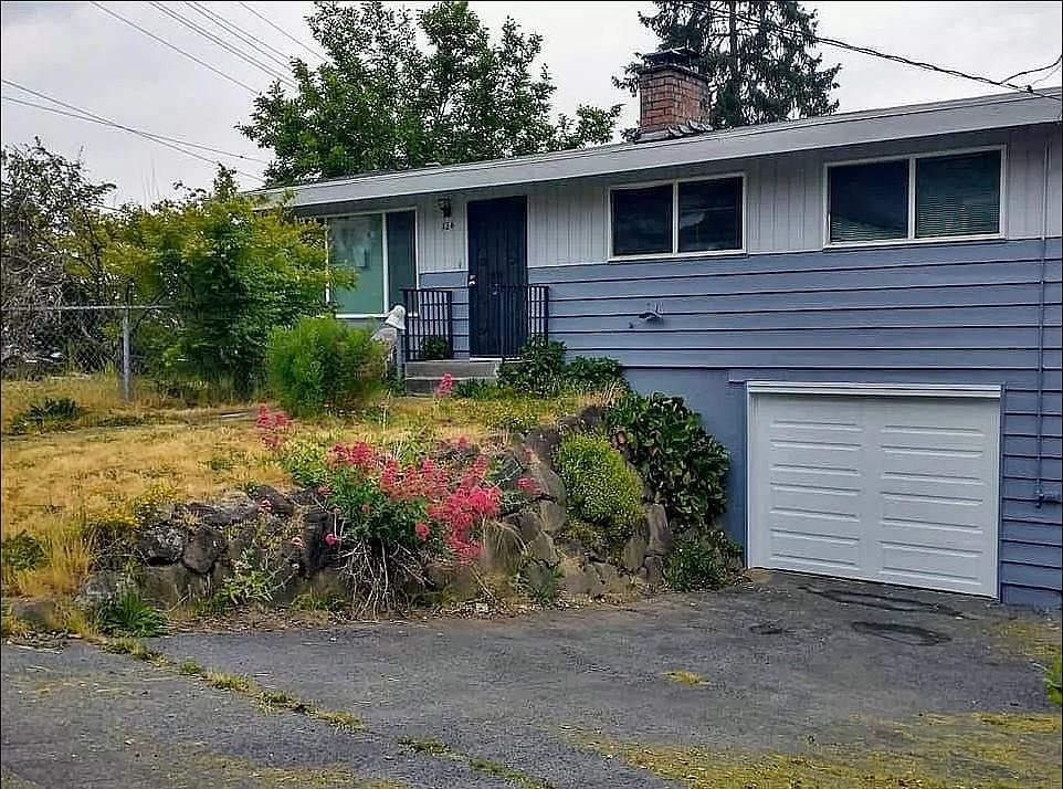 124 SW 102nd St, Seattle, WA 98146 | Zillow