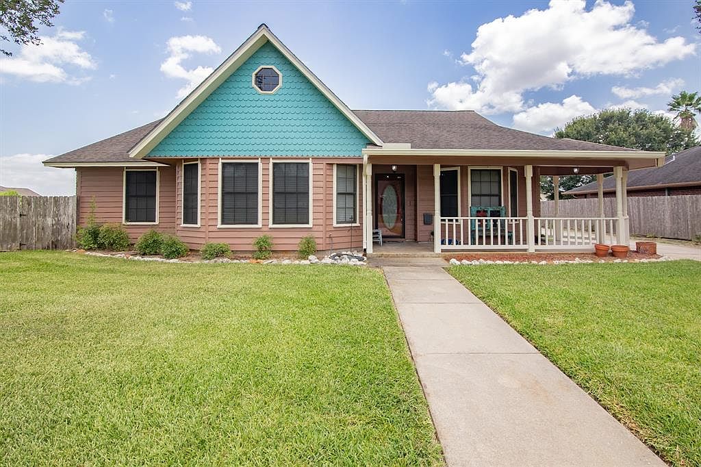 813 Buttercup Dr, Edna, TX 77957 | MLS #98386904 | Zillow