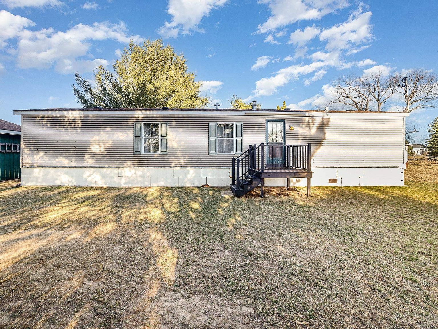 10269 30th Ave, Evart, MI 49631 | MLS #1932565 | Zillow