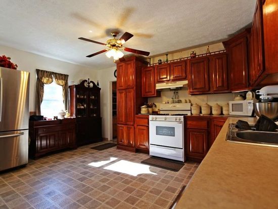 26 Peppermint Ln, Myra, WV 25544 | Zillow