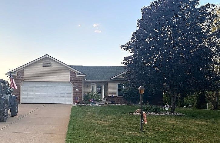 11271 Cathy Dr, Goodrich, MI 48438 | Zillow