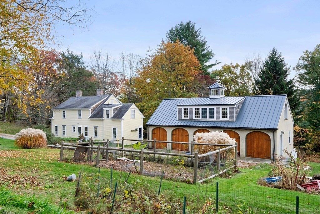 146 Mansion Dr, East Walpole, MA 02032 | Zillow