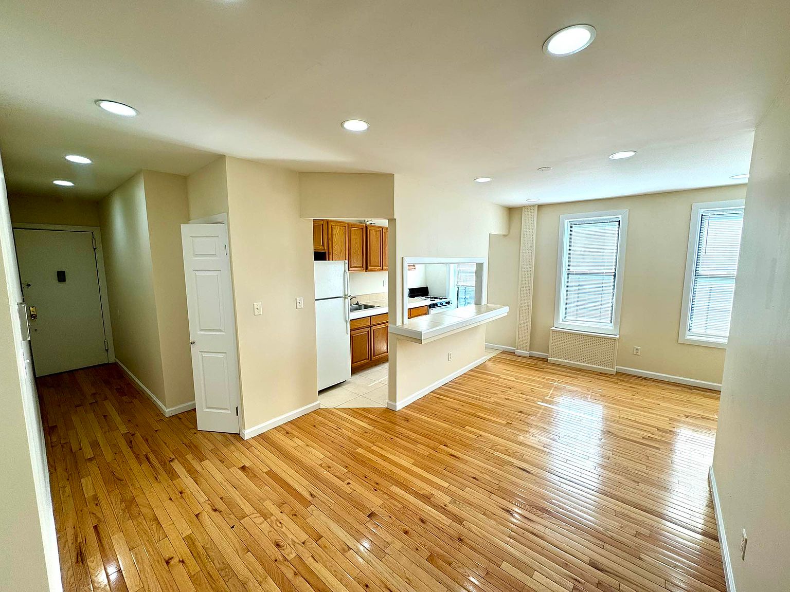 11-27 Nameoke St #3G, Far Rockaway, NY 11691 | Zillow