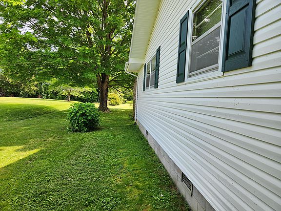 100 Lynn St, Middleburg, KY 42541 | Zillow