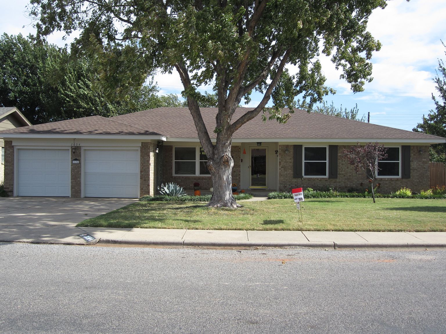 2604 Comanche Trl, Pampa, TX 79065 | Zillow