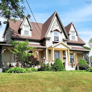 110 Queen St, North Sydney, NS B2A 1A6 | MLS #202304754 | Zillow