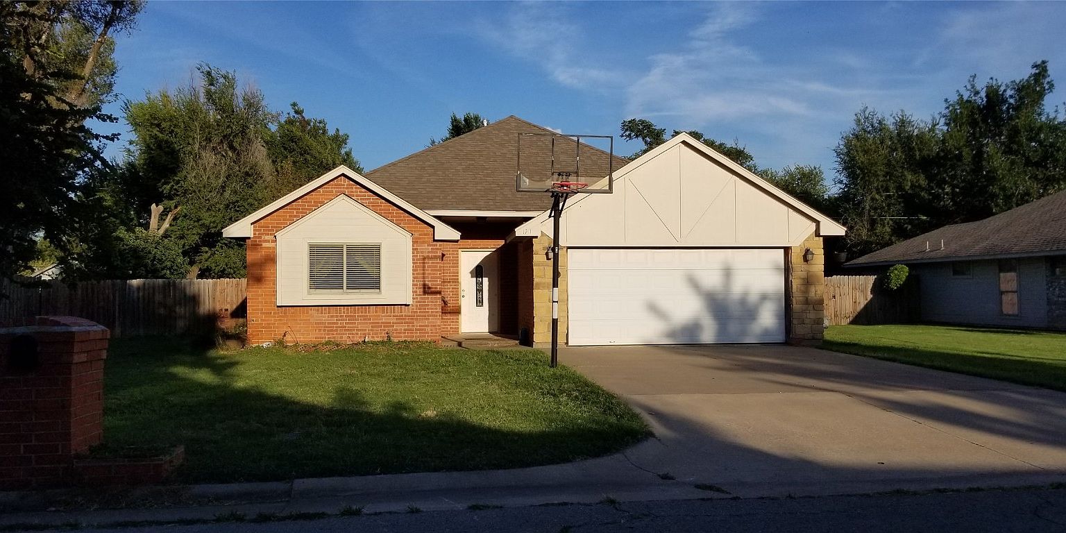121 S M Ave, El Reno, OK 73036 | Zillow