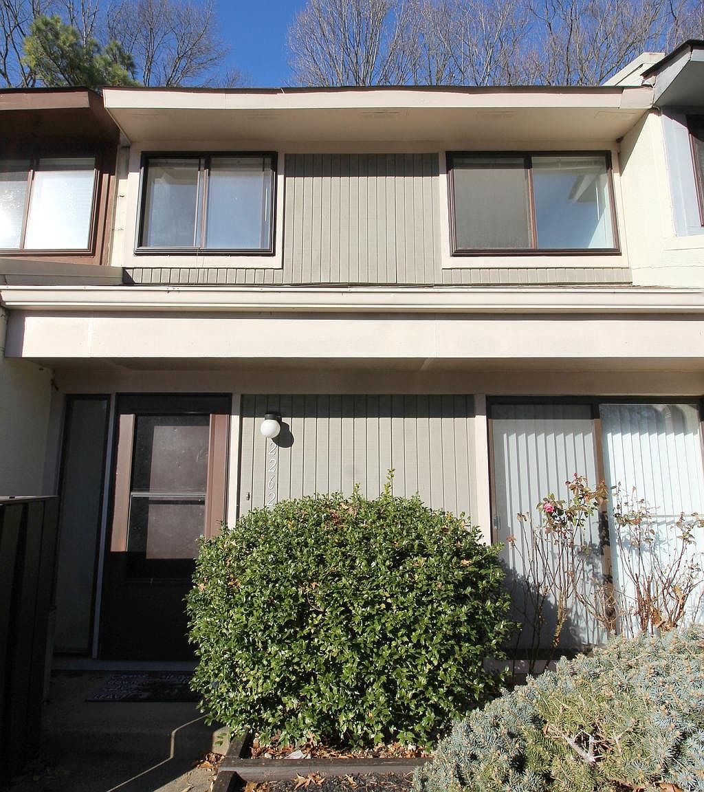 2262 Coppersmith Sq, Reston, VA 20191 | Zillow