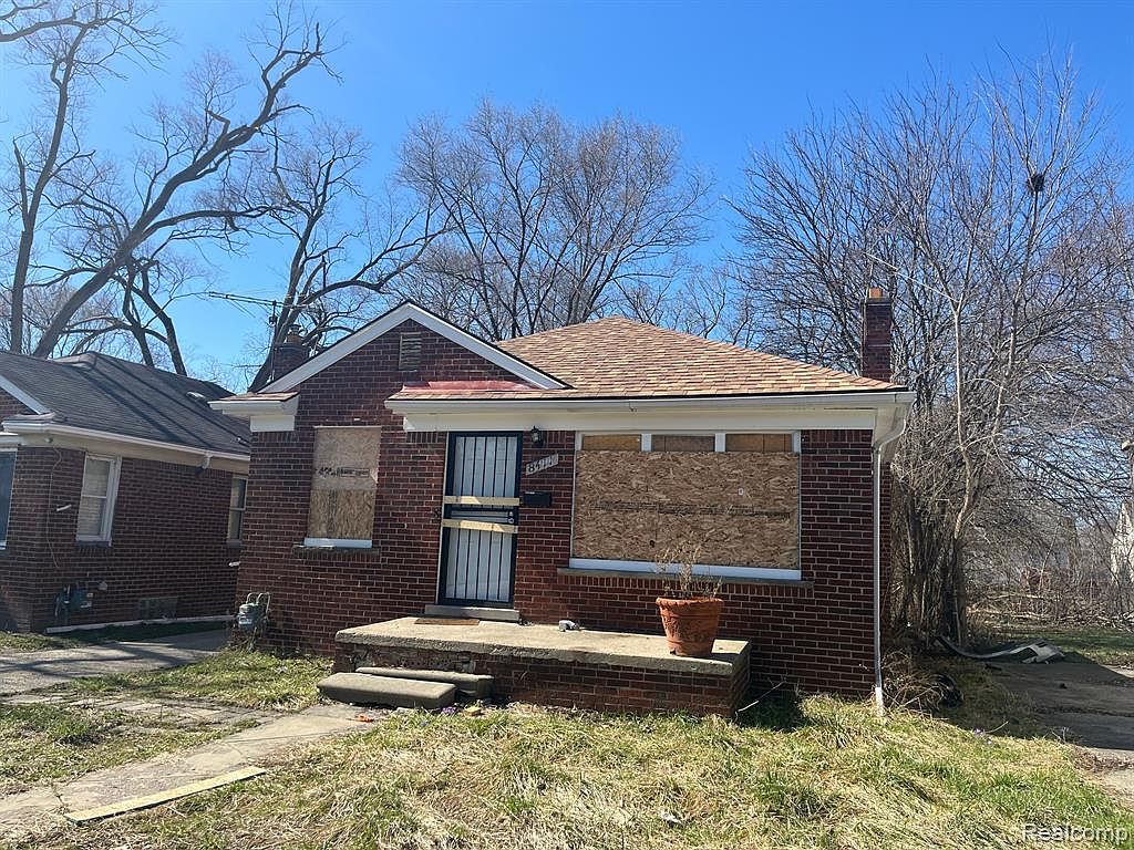 8411 Faust Ave, Detroit, MI 48228 | Zillow