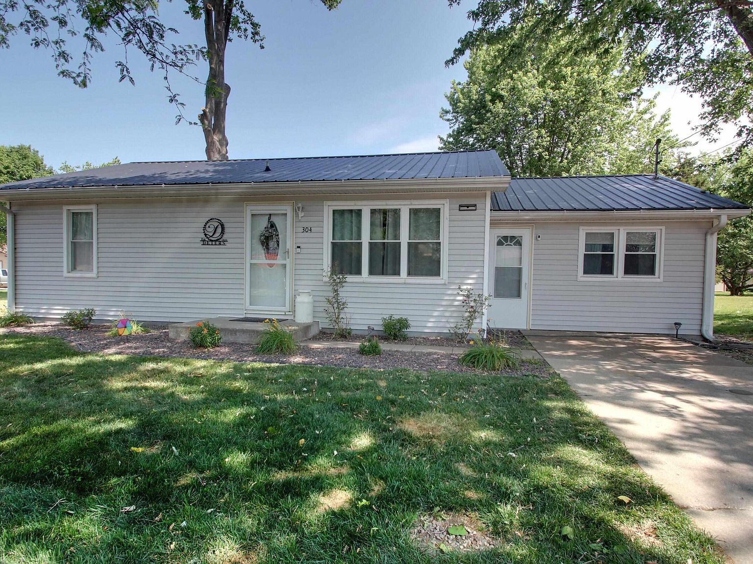 304 W Prairie St, Camp Point, IL 62320 | MLS #CA1022813 | Zillow