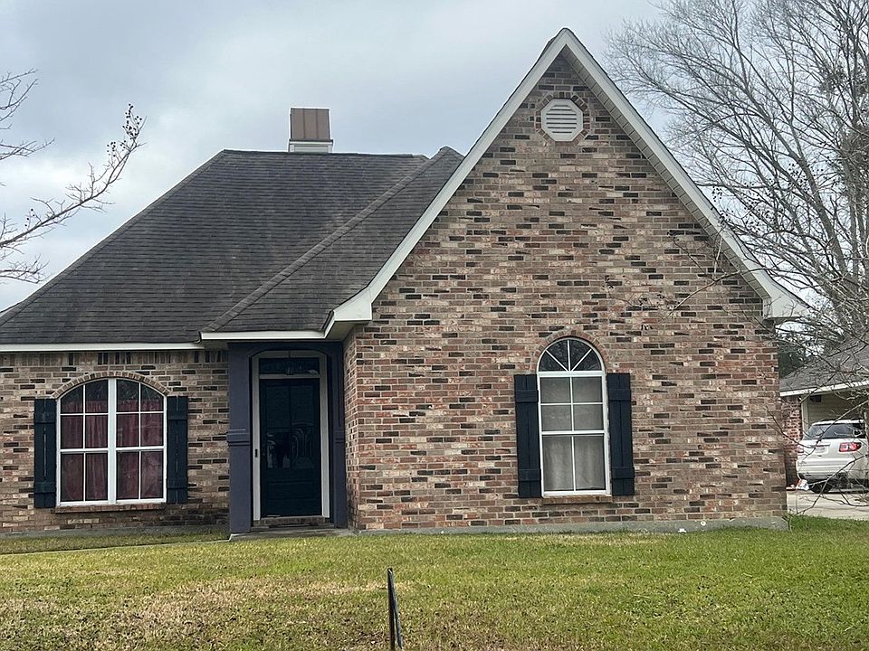 30467 Michelle St, Walker, LA 70785 | Zillow
