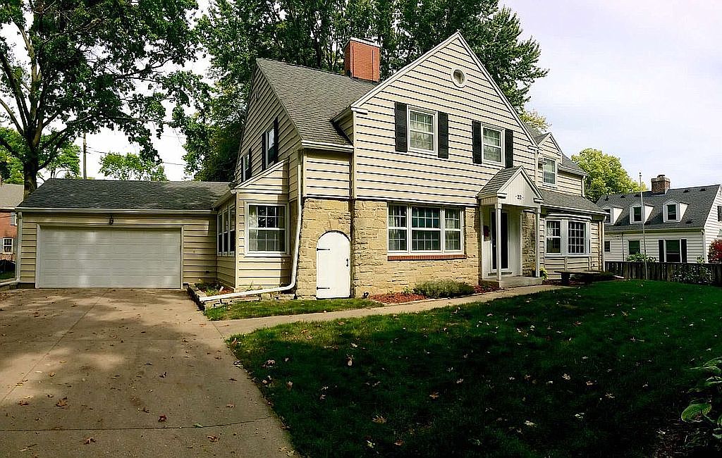 22 Burrows Rd, Madison, WI 53704 | Zillow