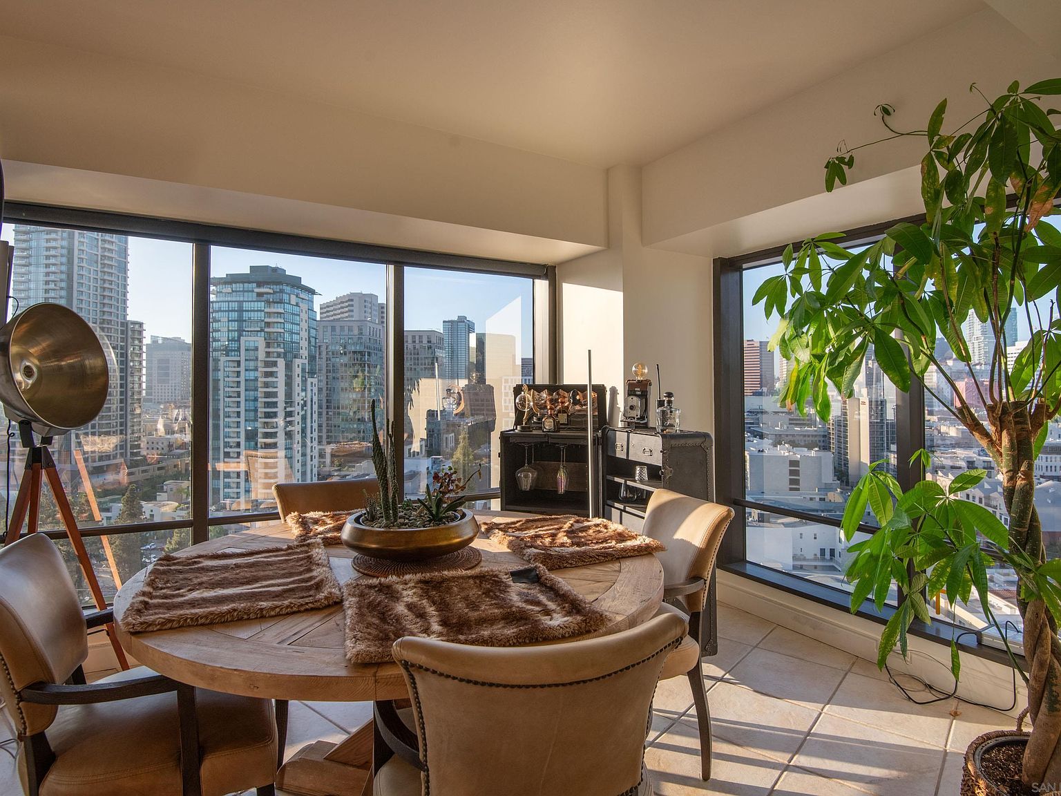 100 Harbor Dr UNIT 1604, San Diego, CA 92101 | MLS #240019549 | Zillow