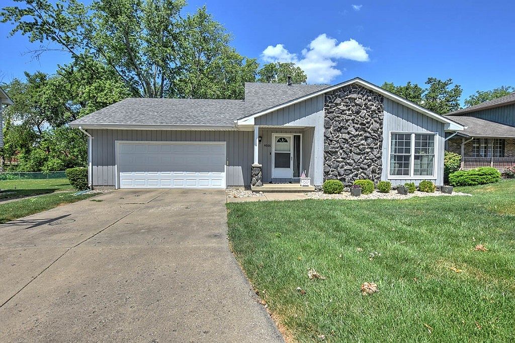 4666 E Baker Woods Ln, Decatur, IL 62521 | Zillow