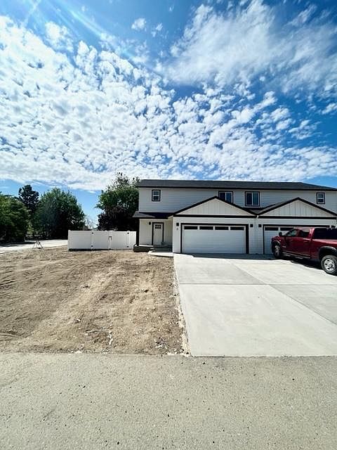 8 1st St NE, Rock Island, WA 98850 | Zillow