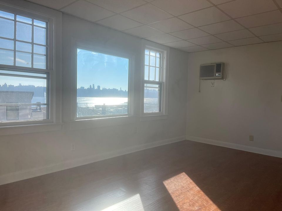 156 Undercliff Ave APT A, Edgewater, NJ 07020 | Zillow