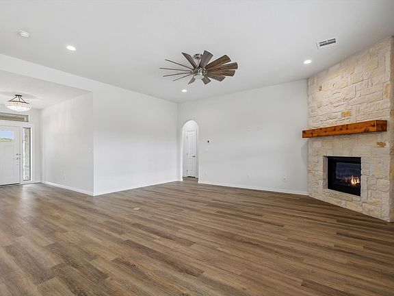 The Hamilton - ON YOUR LAND Plan, Hedgefield Homes - Build On Your Lot ...