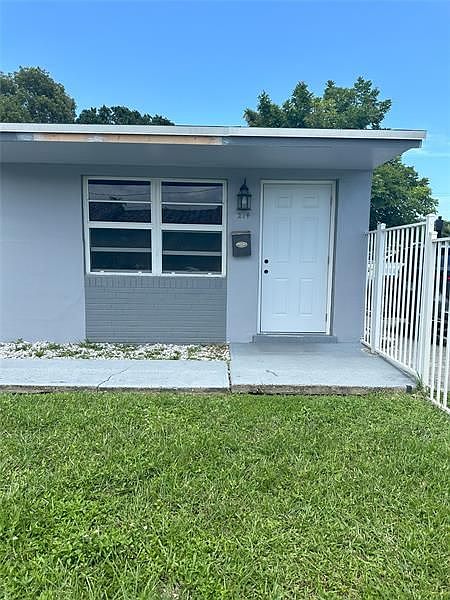 214 SW 10th St #214, Hallandale, FL 33009 | Zillow