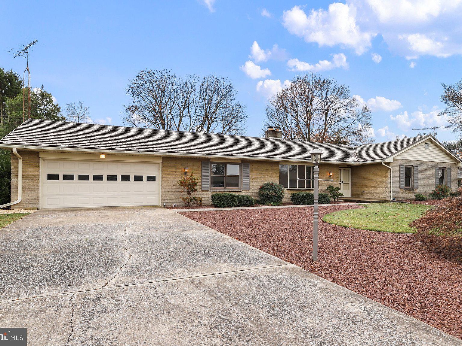 16605 Mosby Dr, Williamsport, MD 21795 | MLS #MDWA2019214 | Zillow