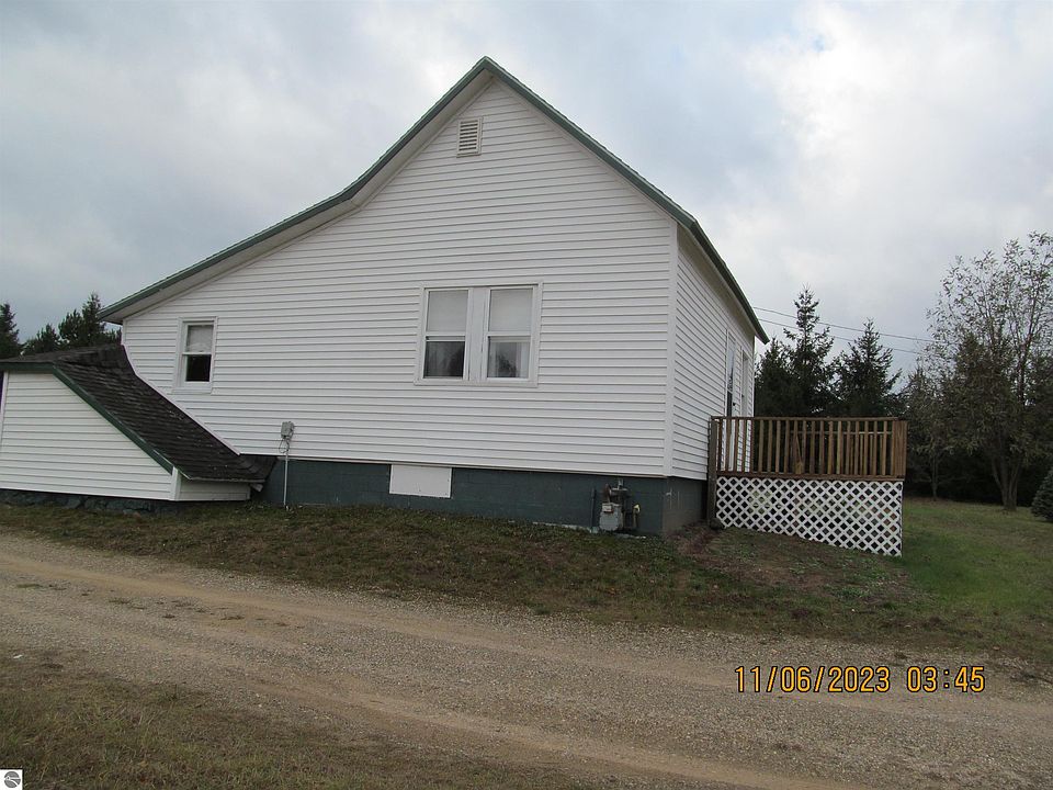 11486 E M 55, Cadillac, MI 49601 | MLS #1917386 | Zillow