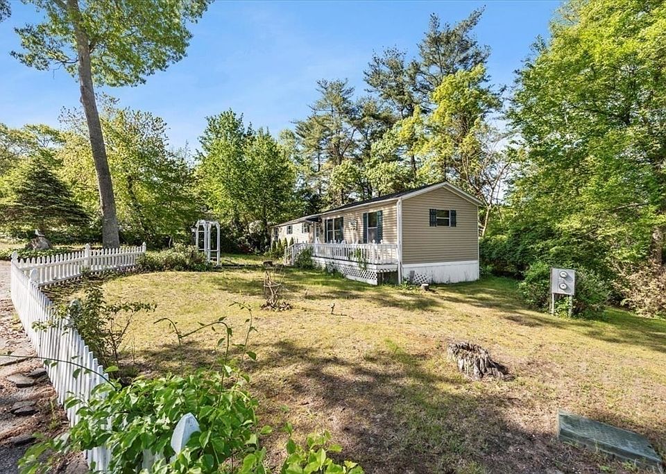 34 Michael St, West Wareham, MA 02576 | Zillow