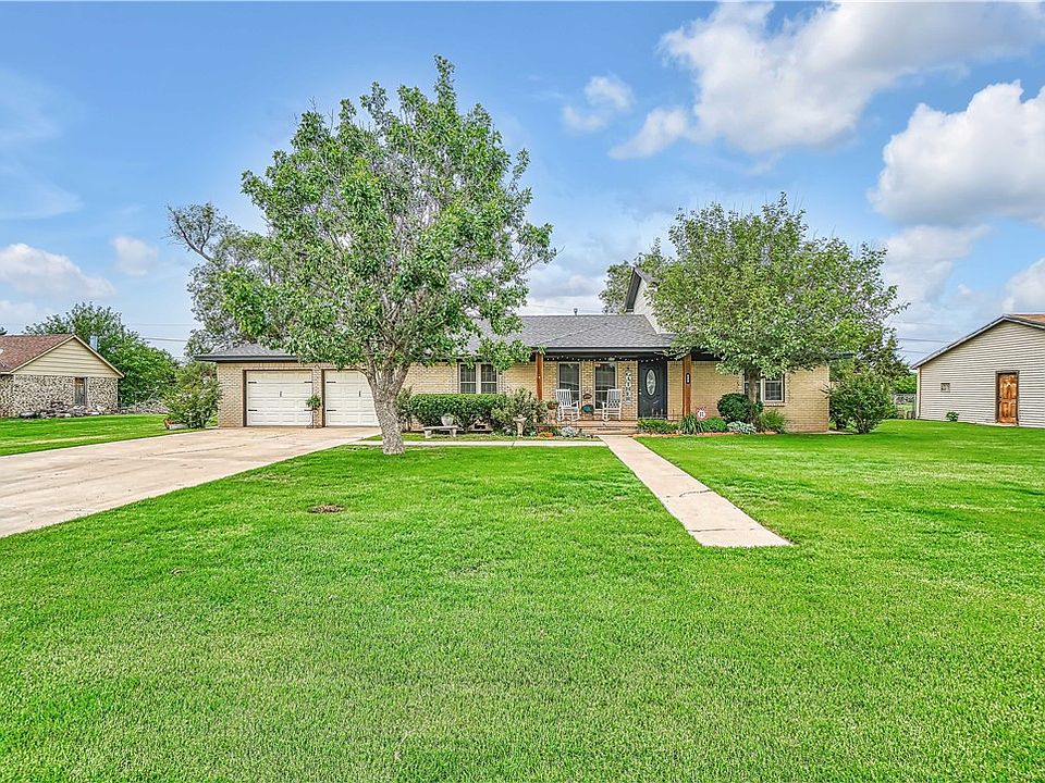 209 E 4th St, Duke, OK 73532 | Zillow