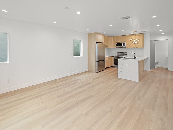11008 Hortense St, North Hollywood, CA 91602 | Zillow