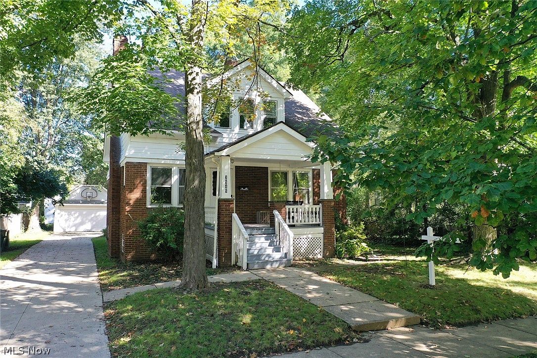 3845 Parkdale Rd, Cleveland Heights, OH 44121 | Zillow 3845 Parkdale Rd, Cleveland Heights, OH 44121 | Zillow