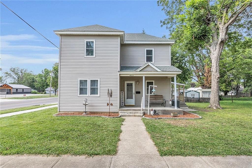 425 W 3rd Ave, Garnett, KS 66032 | Zillow