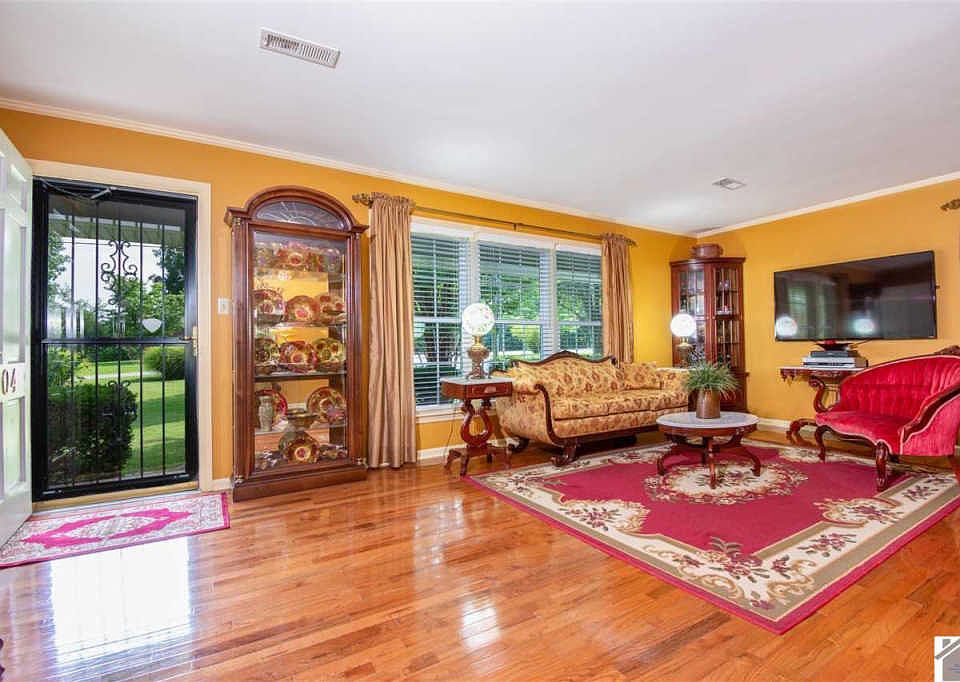 204 Allen Heights Rd, Benton, KY 42025 | Zillow