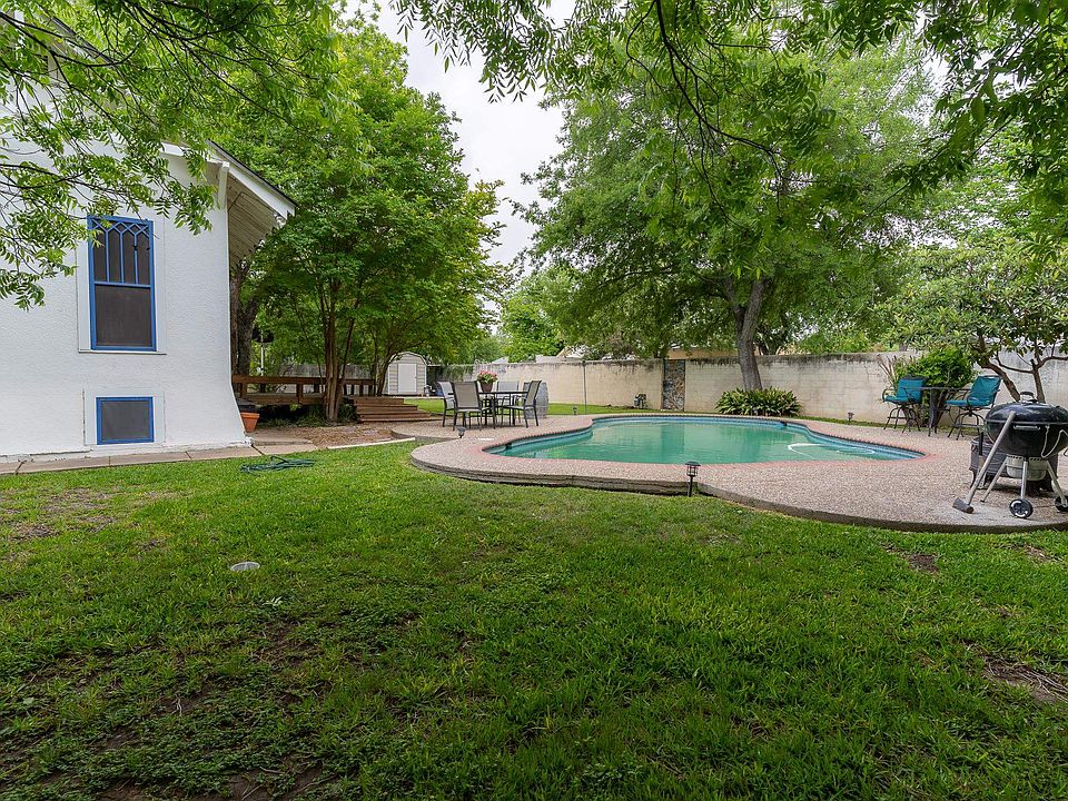 108 Central St, Del Rio, TX 78840 | MLS #204126 | Zillow