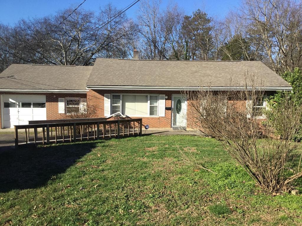 1105 Sanders Rd, Knoxville, TN 37923 | Zillow