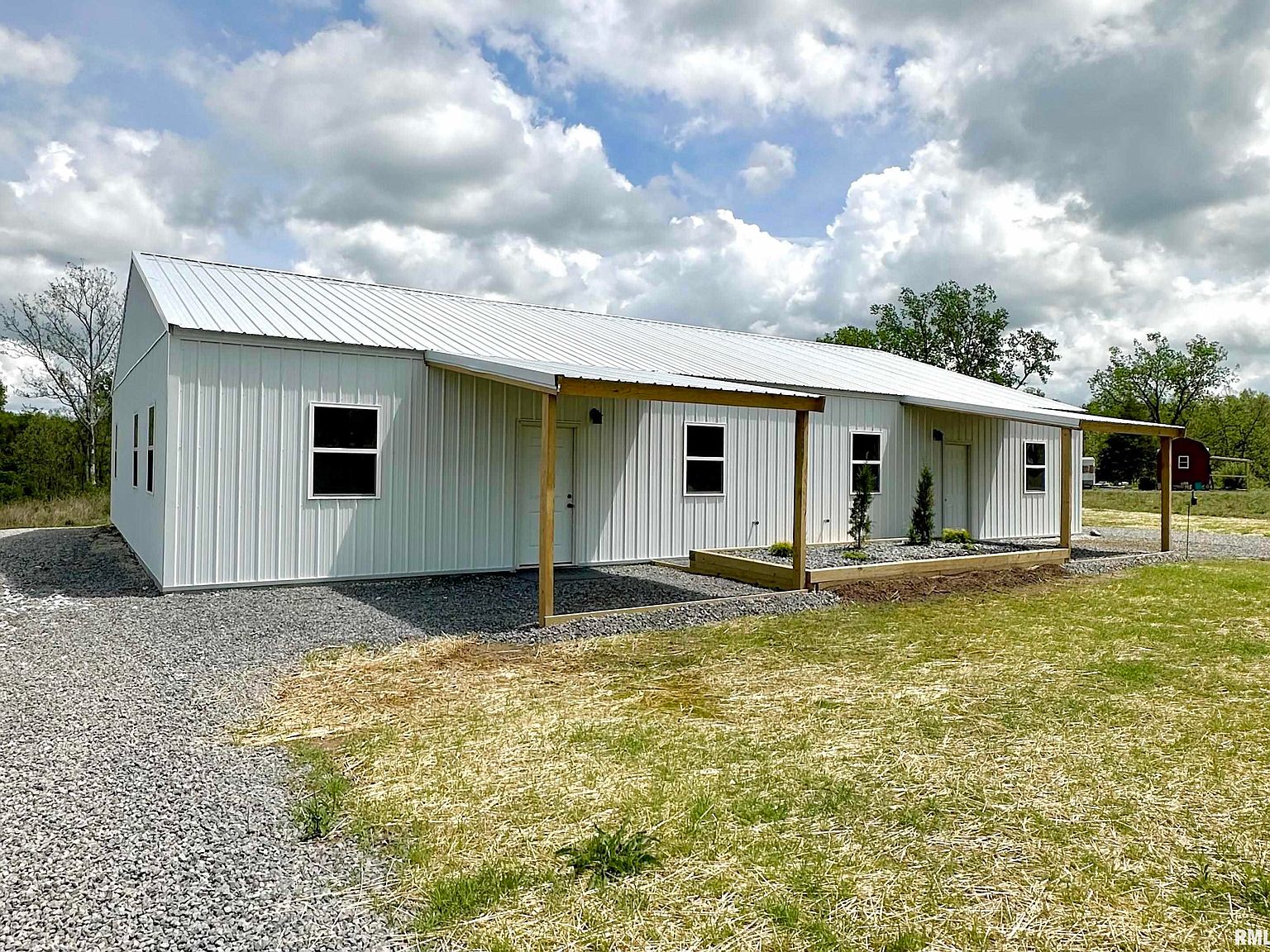 9170 Charlie Birger Ln, Marion, IL 62959 | MLS #EB458171 | Zillow