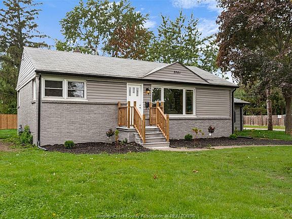 3201 Dandurand Ave, Windsor, ON N9E 2E9 | Zillow