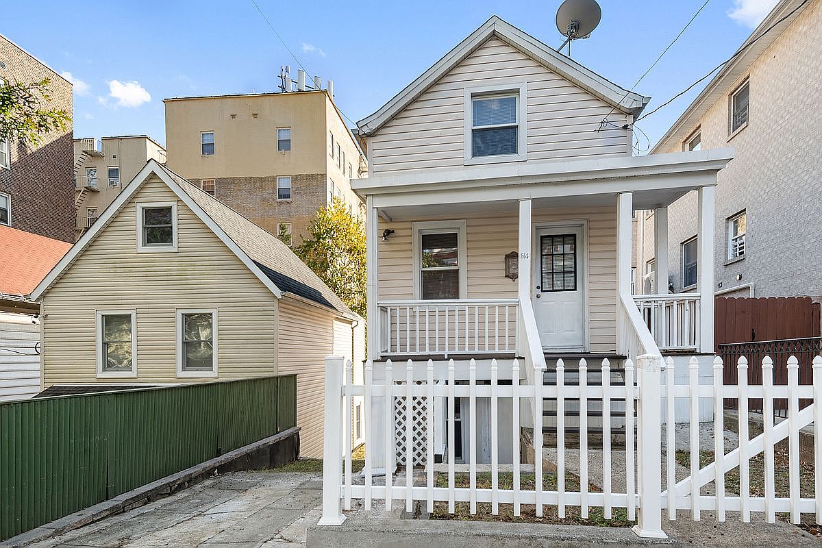 514 E 235th St, Bronx, NY 10470 | Zillow