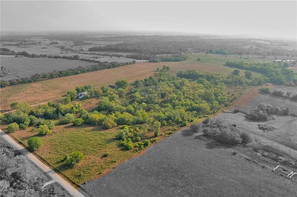 10595 S 300th Rd, Richards, MO 64778 | Zillow