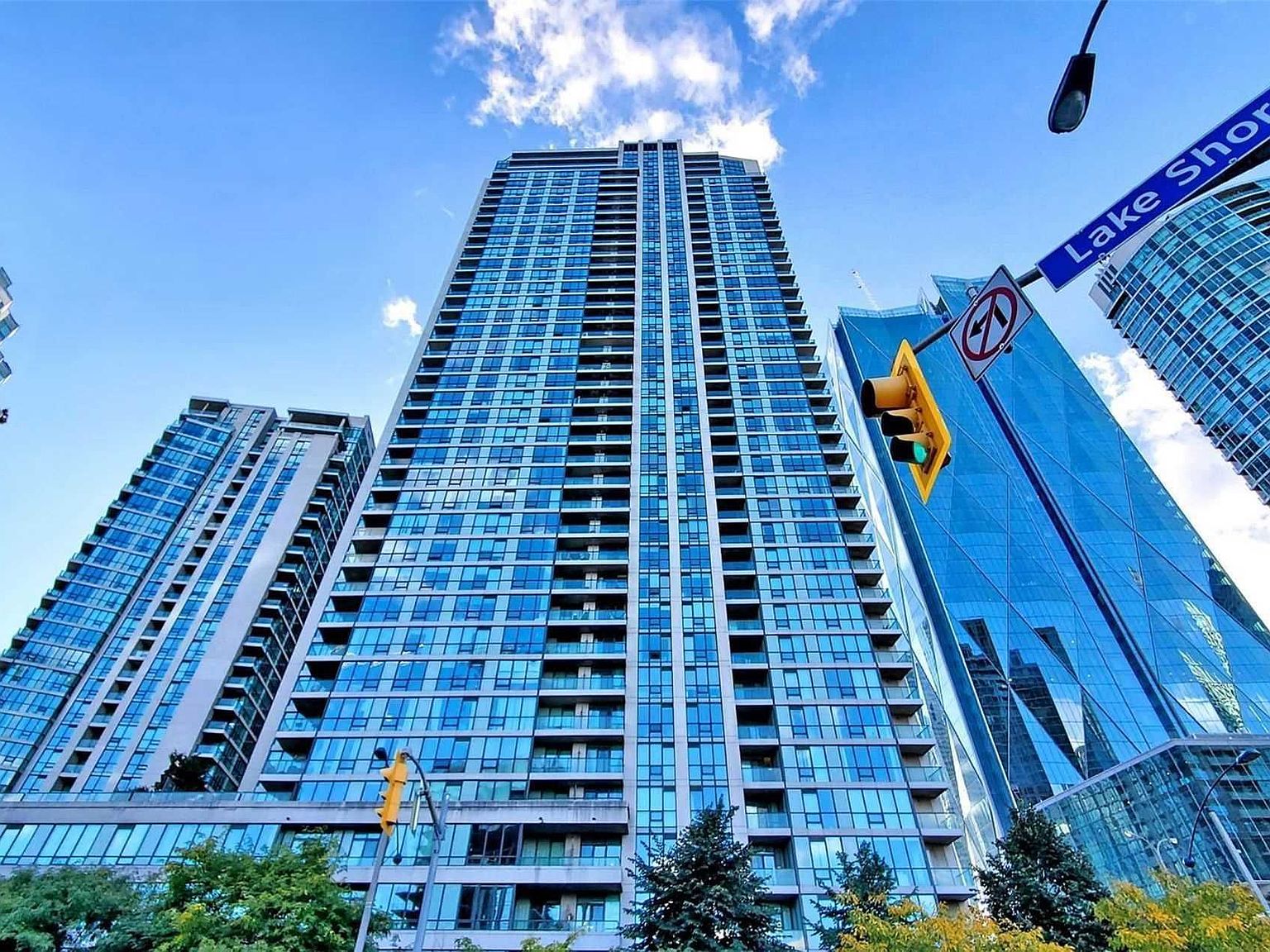 16 Yonge St #1005, Toronto, ON M5E 2A3 | Zillow