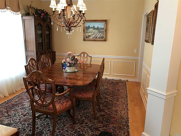 17 Louden Loop, Mount Sinai, NY 11766 | Zillow