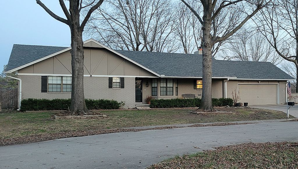 1905 Inverness Ct, Miami, OK 74354 | Zillow