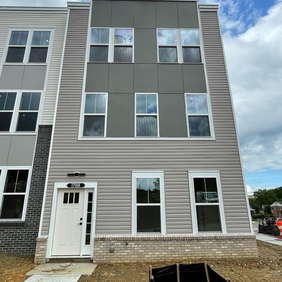 17918 Alicia Ave, Dumfries, VA 22026 | Zillow