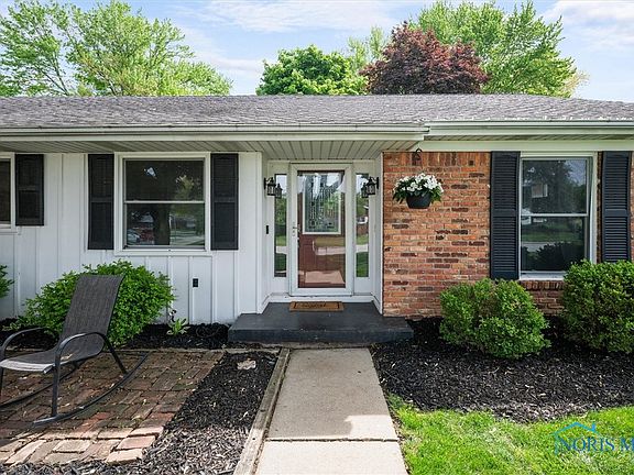 541 S Berlin Ave, Oregon, OH 43616 | Zillow
