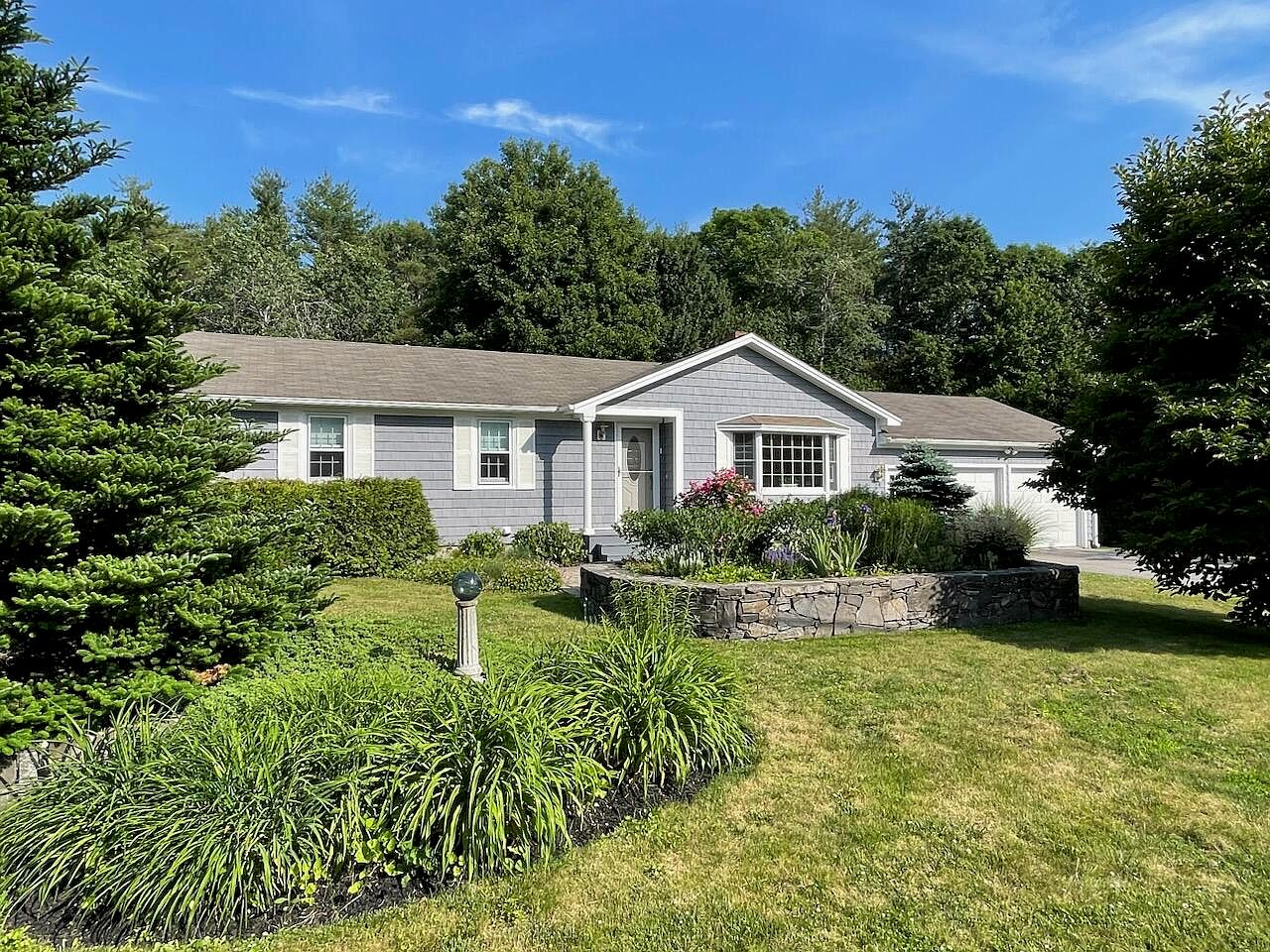 34 Hillview Avenue, Saco, ME 04072 | Zillow