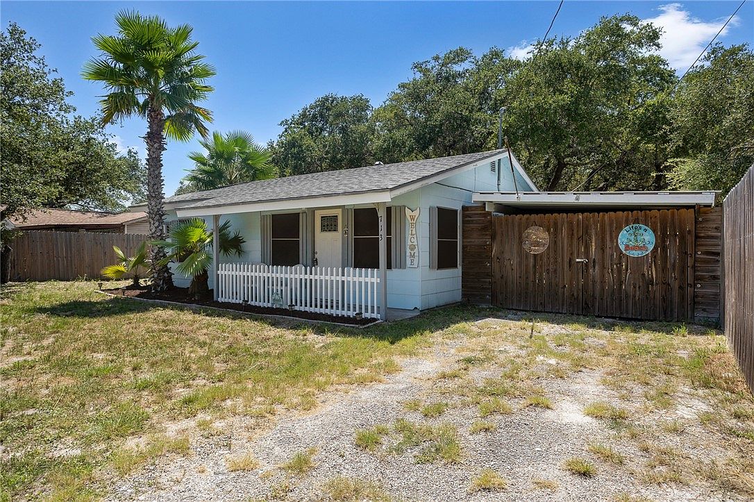 713 N Kossuth St, Rockport, TX 78382 | MLS #445984 | Zillow