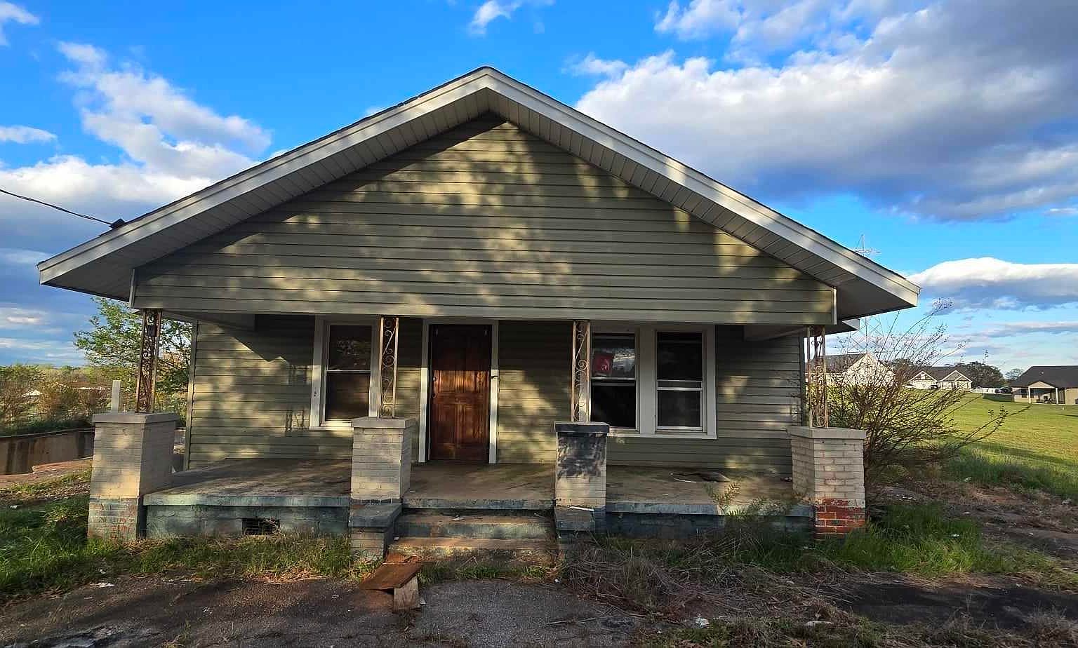 2850 357th Hwy, Lyman, SC 29365 | Zillow