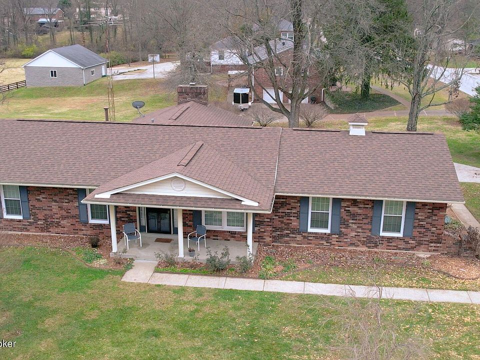 8400 Fox Ridge Ct, Louisville, KY 40272 | MLS #1650886 | Zillow